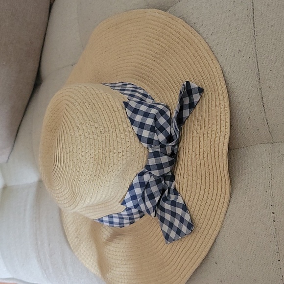 Old Navy | Accessories | Girls Beach Hat | Poshmark